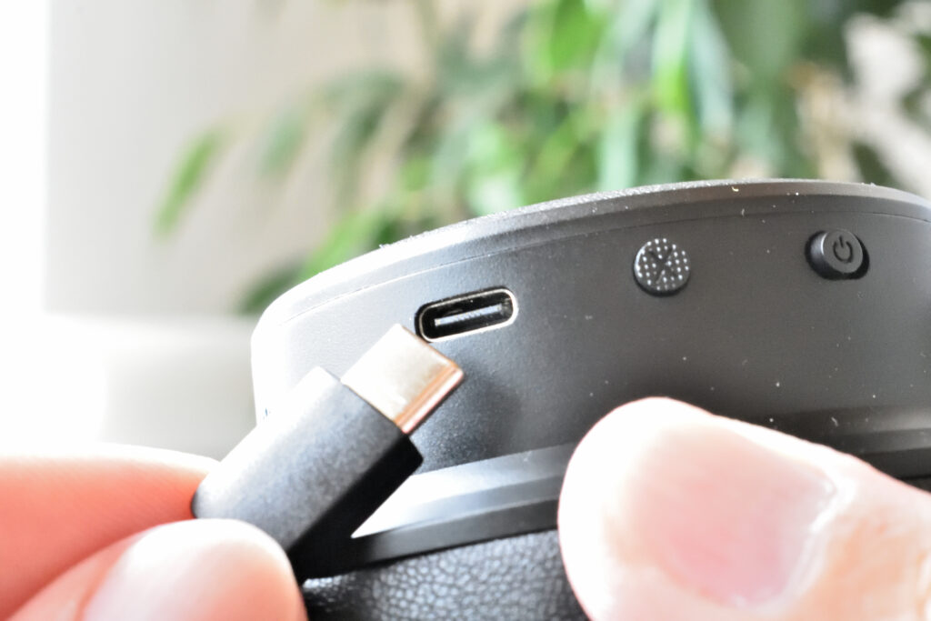 USB-Buchsen von Smartphones und anderen Geräten reinigen | 14All